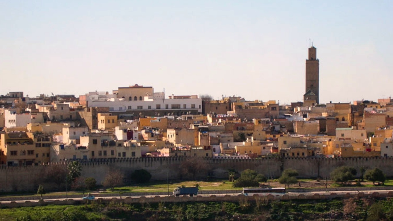 Aistriú Príobháideach Fez go Meknes 2025 - Tiománaí Príobháideach ...